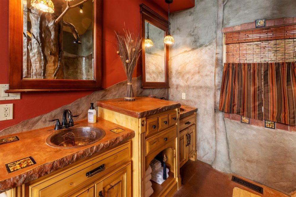 Talus Rock Retreat – Luxury Lodging